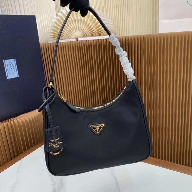 Accurate model Prada Hobo Bags