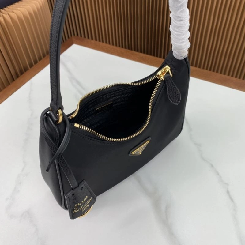 Accurate model Prada Hobo Bags