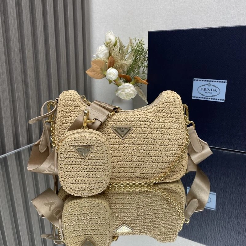 Accurate model Prada Hobo Bags