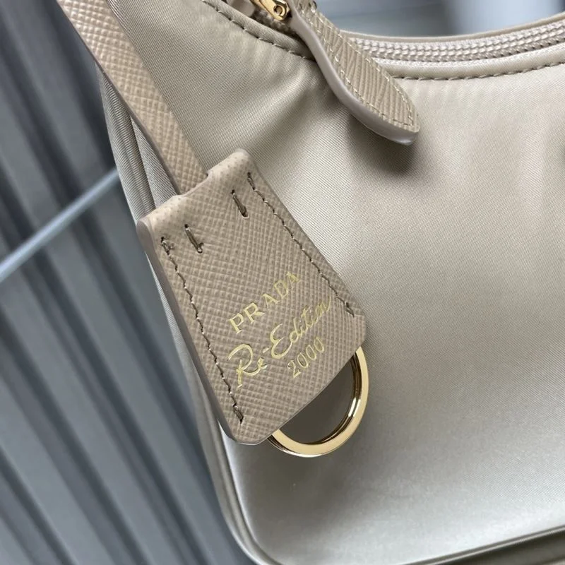 Accurate model Prada Hobo Bags