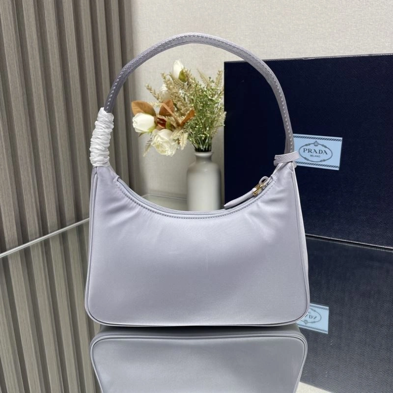 Accurate model Prada Hobo Bags