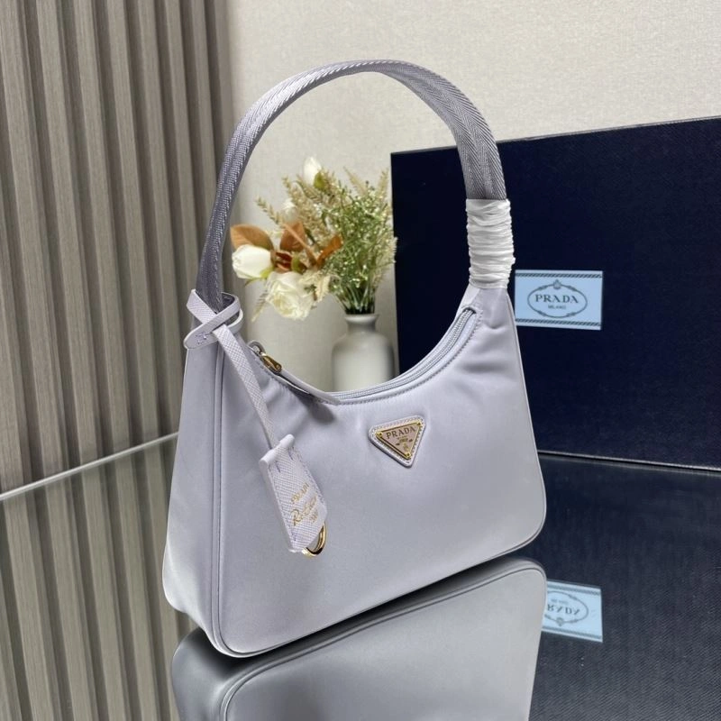 Accurate model Prada Hobo Bags