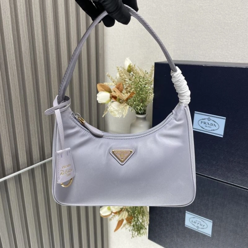 Accurate model Prada Hobo Bags