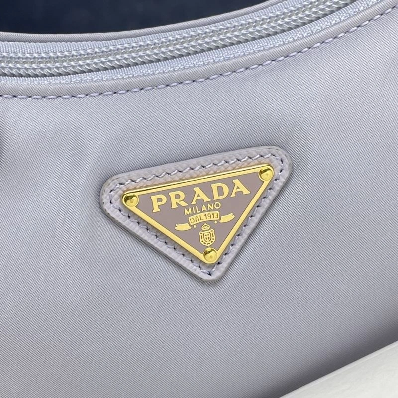 Accurate model Prada Hobo Bags