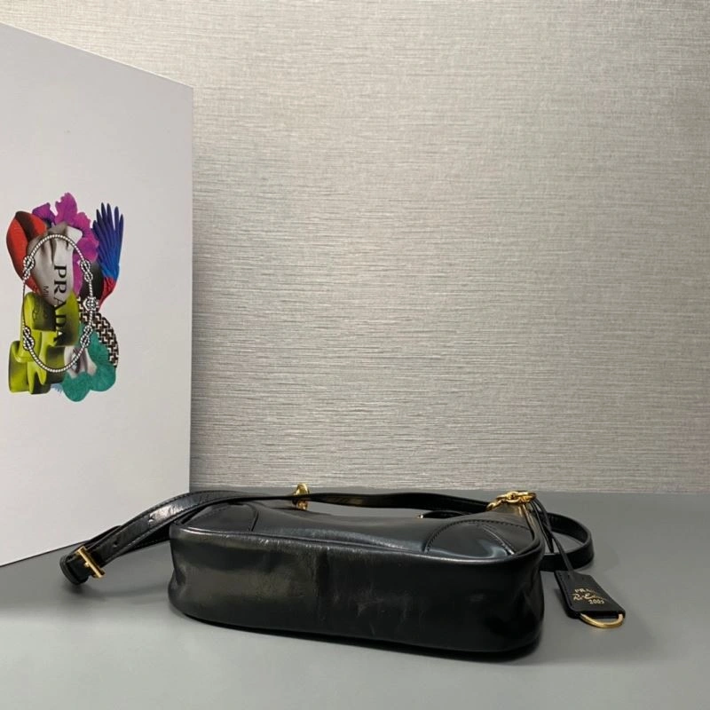 High accuracy Prada Hobo Bags