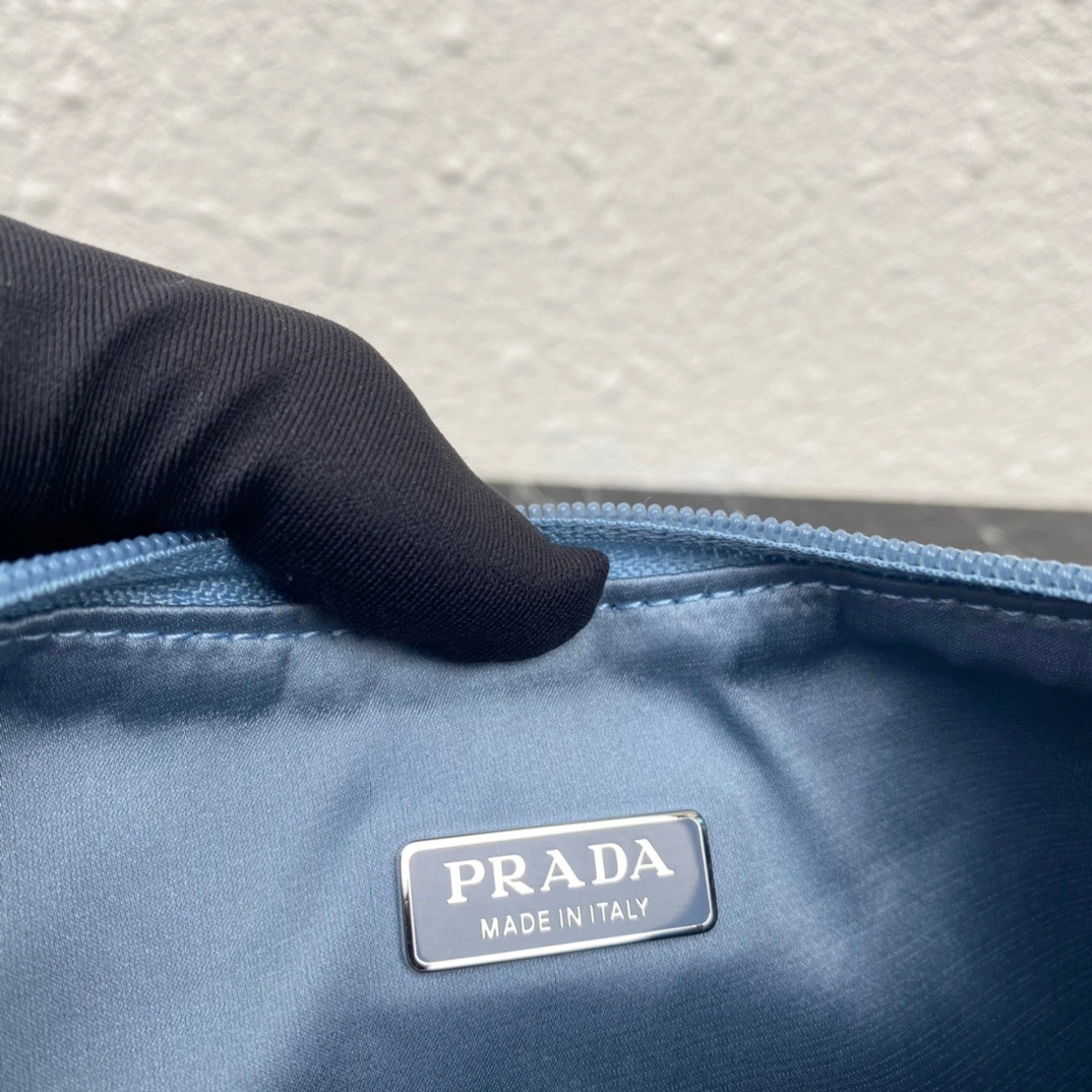 Inexpensive Prada Hobo Bags