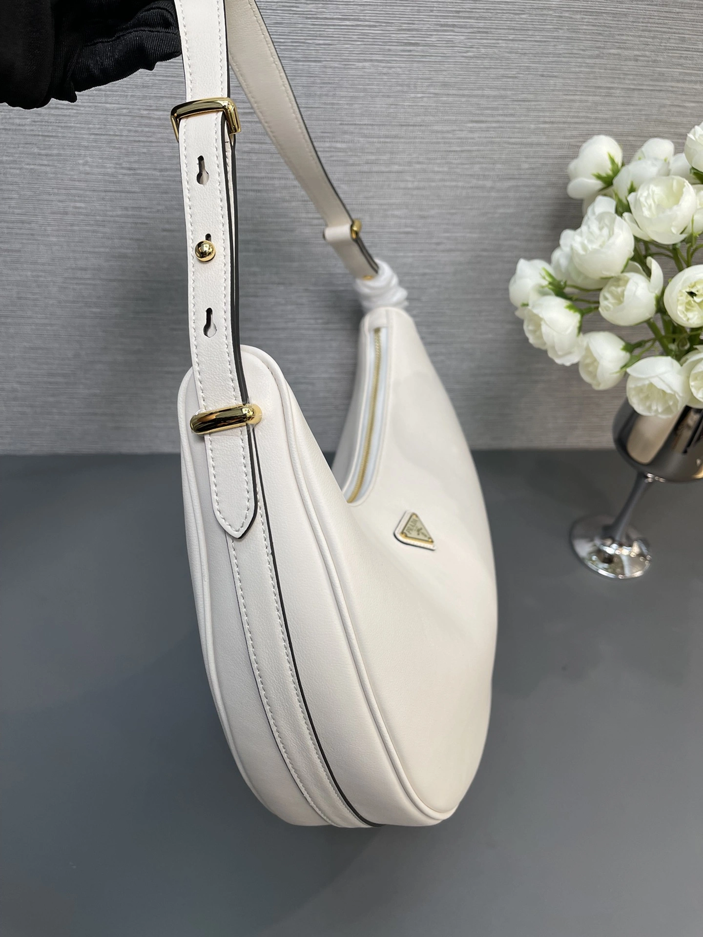High fidelity Prada Hobo Bags