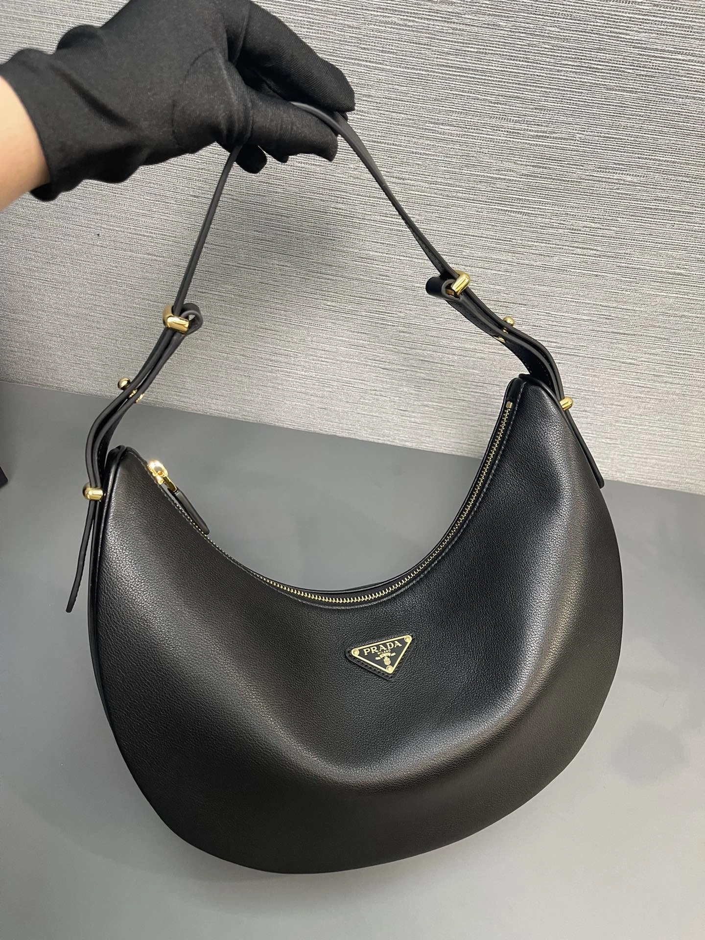 1:1 copy Prada Hobo Bags