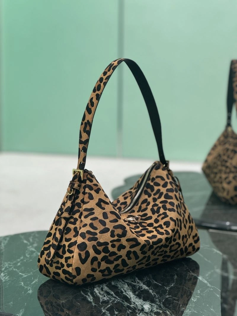 High accuracy Prada Hobo Bags