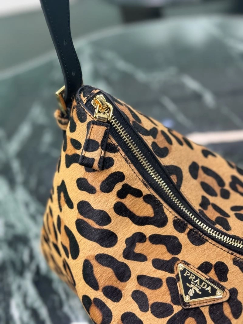 High accuracy Prada Hobo Bags