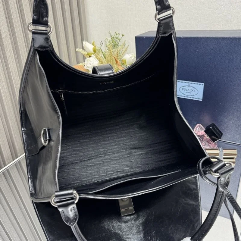 High accuracy Prada Hobo Bags