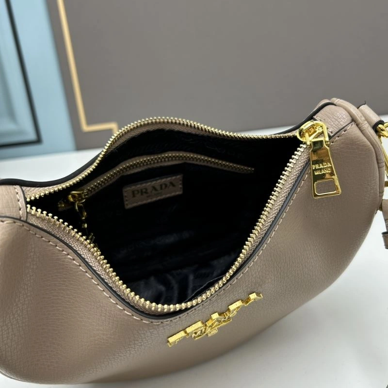 Top match Prada Hobo Bags