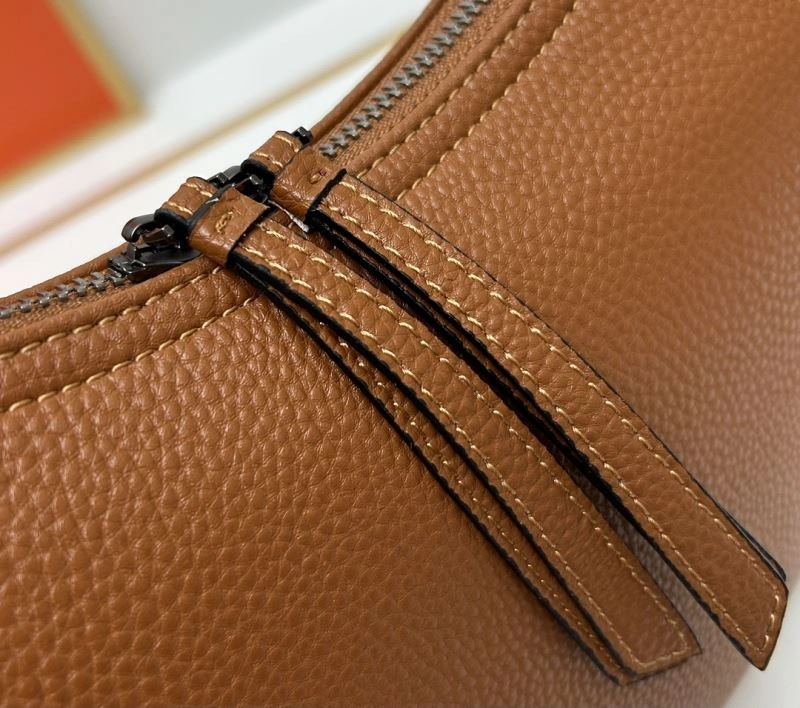 High accuracy Prada Hobo Bags