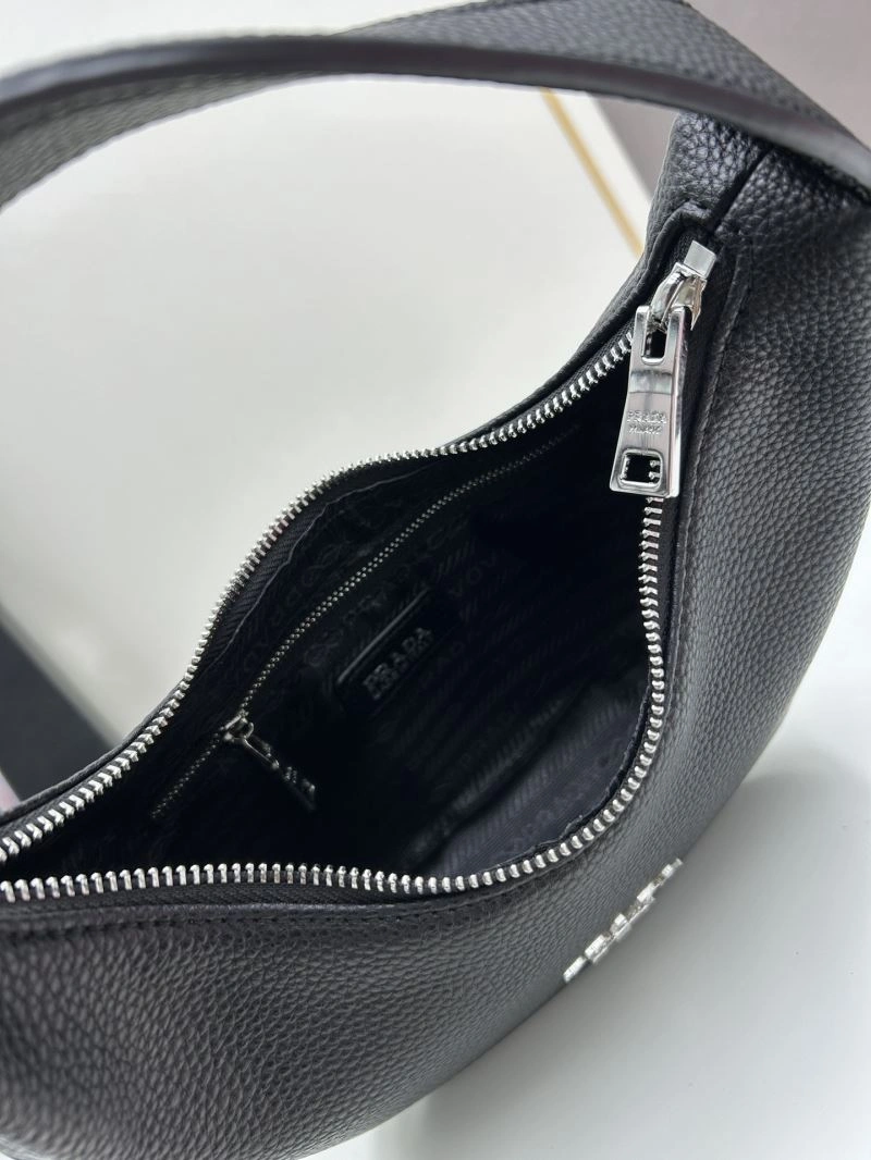 High accuracy Prada Hobo Bags