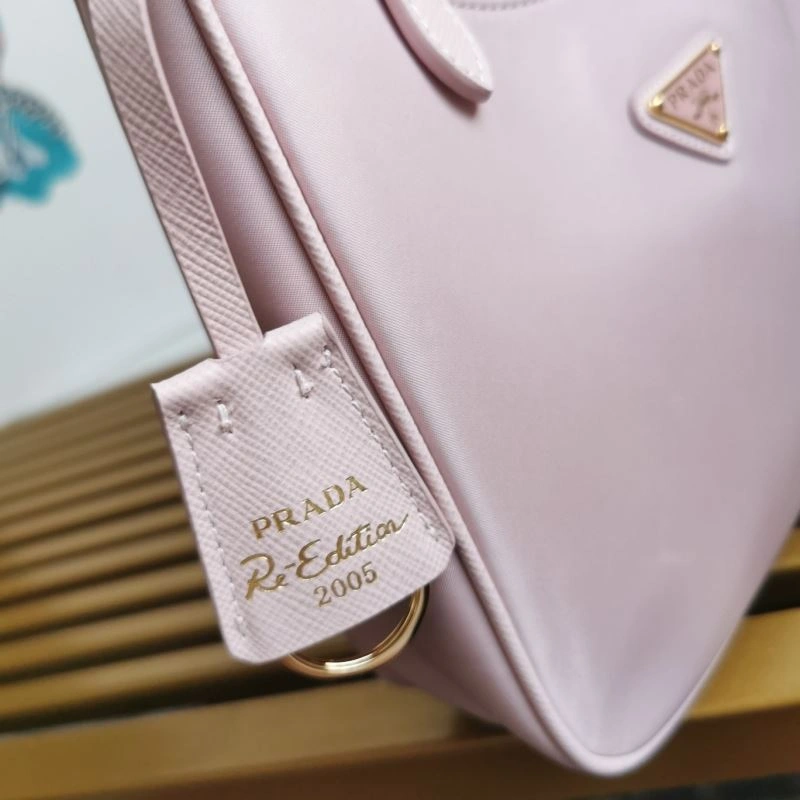 Accurate model Prada Hobo Bags