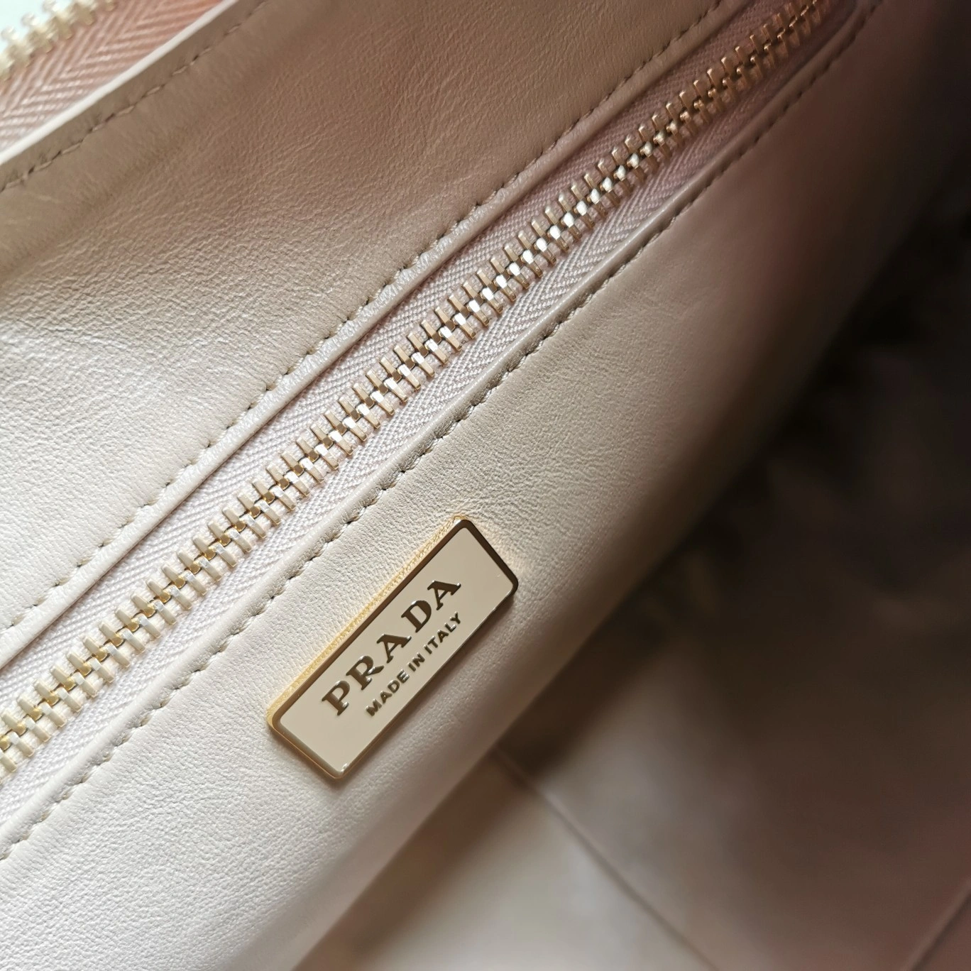 Mirror quality Prada Hobo Bags