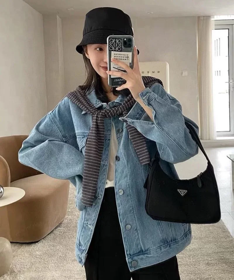 Top match Prada Hobo Bags