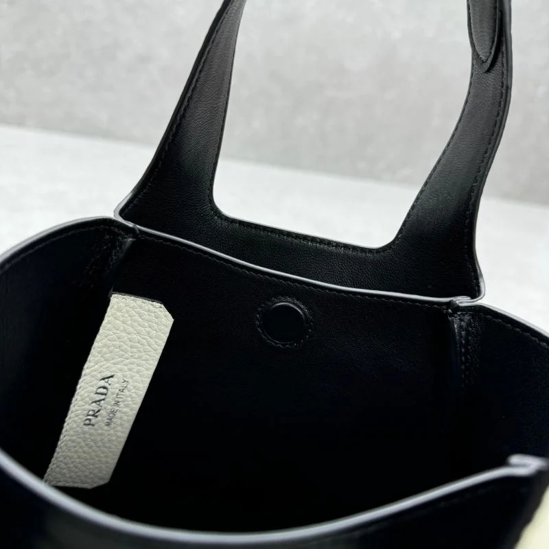 High fidelity Prada Hobo Bags