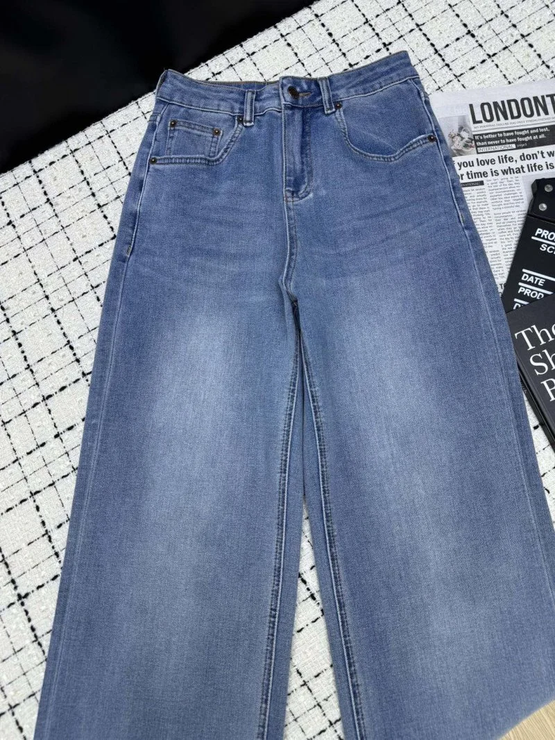 Accurate model Prada Jeans