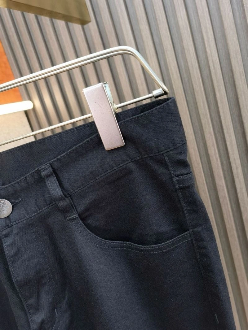 Low-cost Prada Jeans