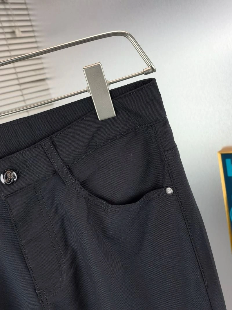 Top match Prada Jeans
