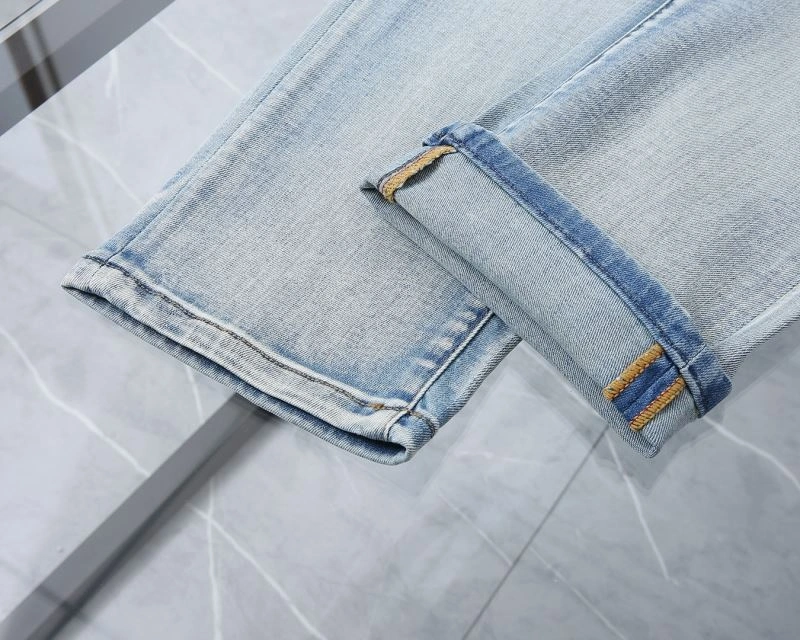Low-cost Prada Jeans