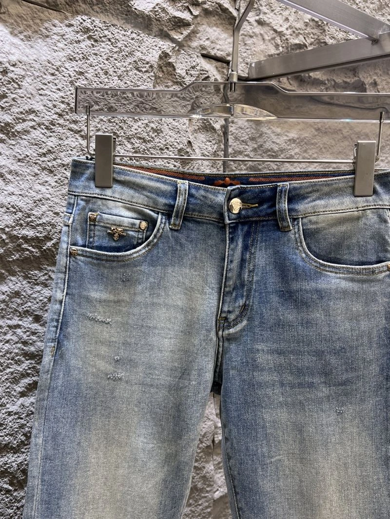 Low-cost Prada Jeans