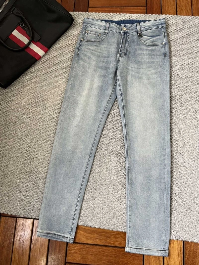 Top match Prada Jeans