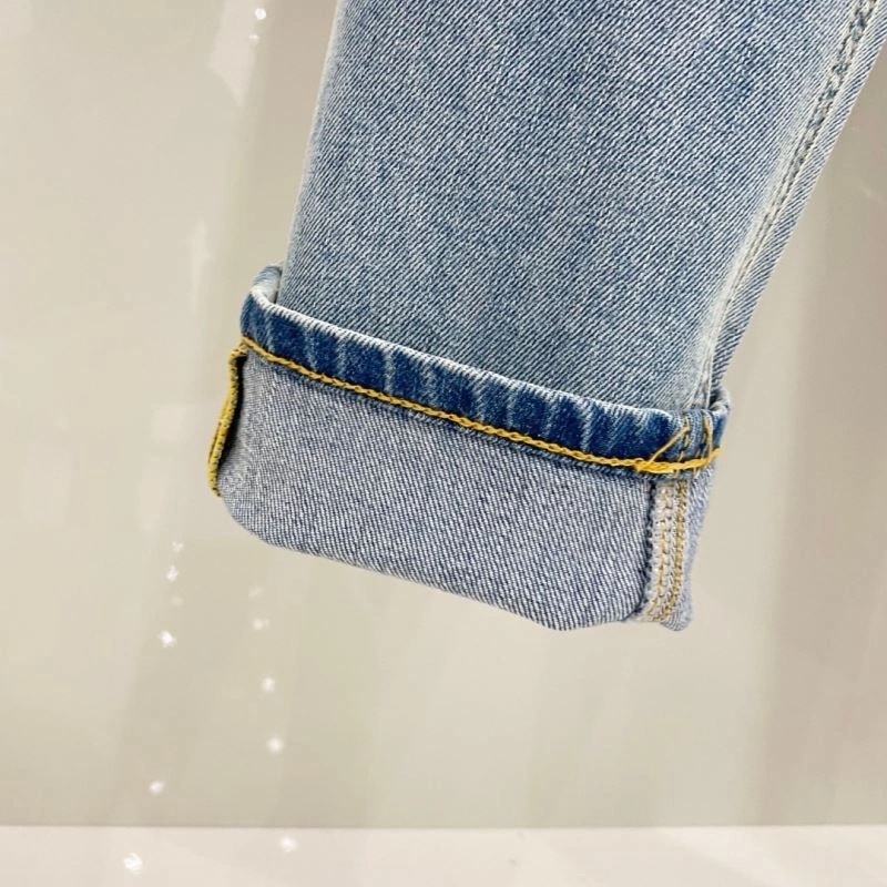 Low-cost Prada Jeans