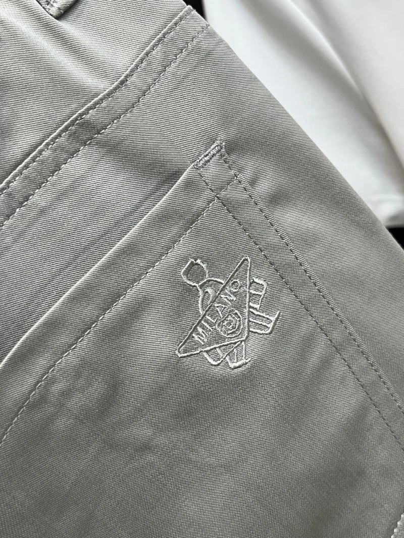 Low-cost Prada Jeans