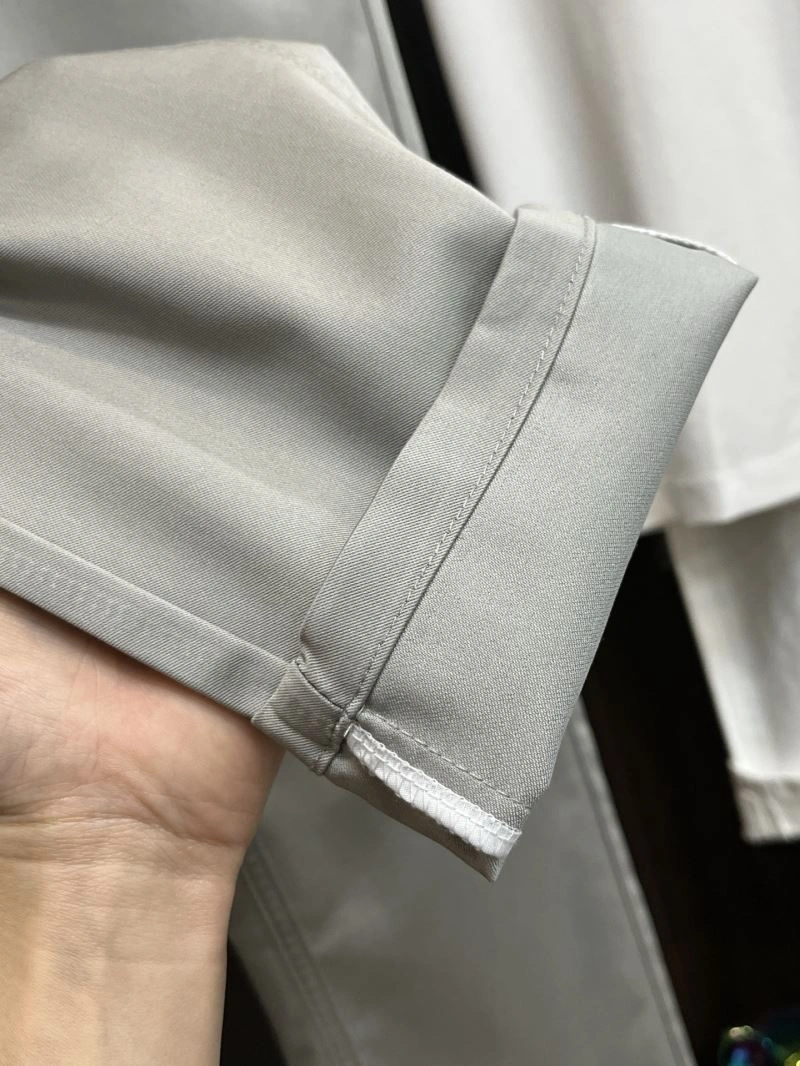 Low-cost Prada Jeans