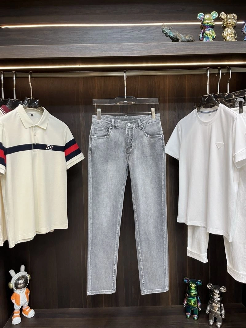 Accurate model Prada Jeans