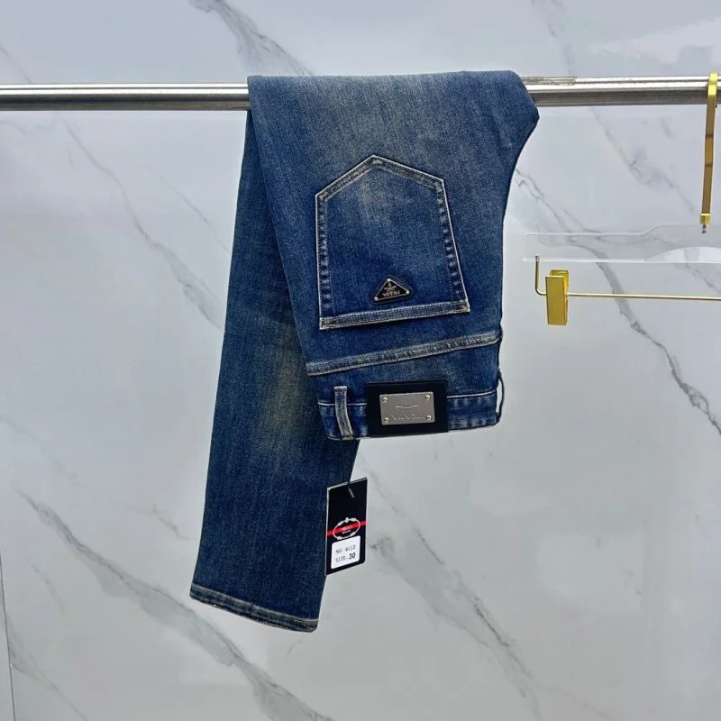 Low-cost Prada Jeans