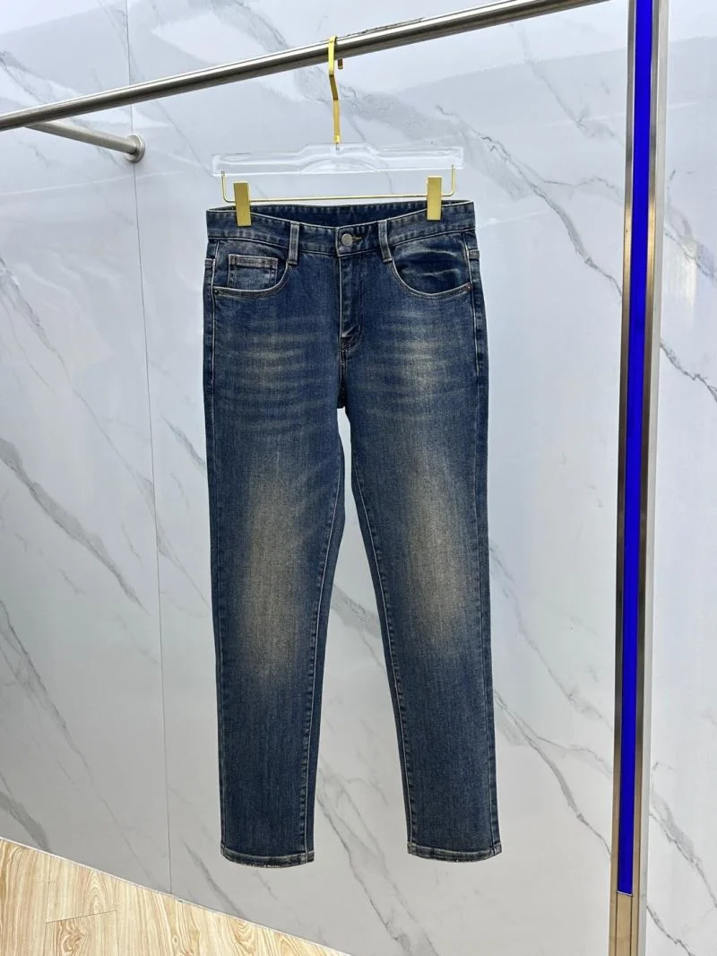 Low-cost Prada Jeans