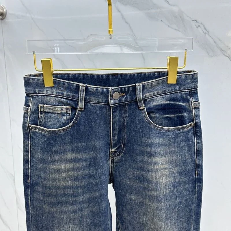 Low-cost Prada Jeans