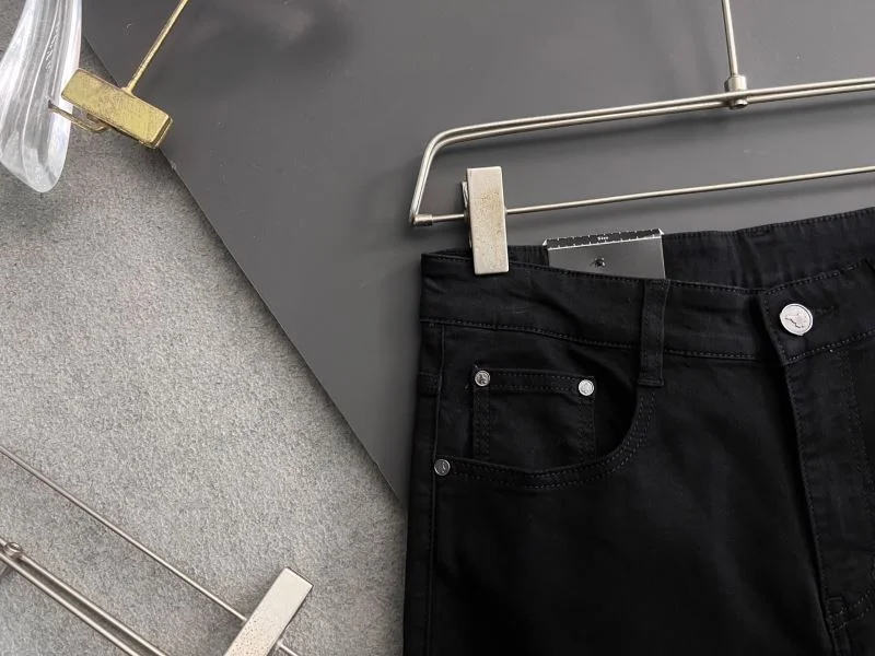 Top match Prada Jeans