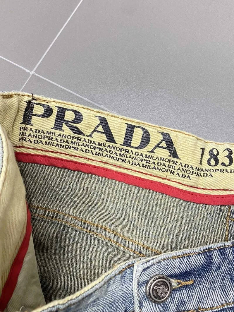 Low-cost Prada Jeans