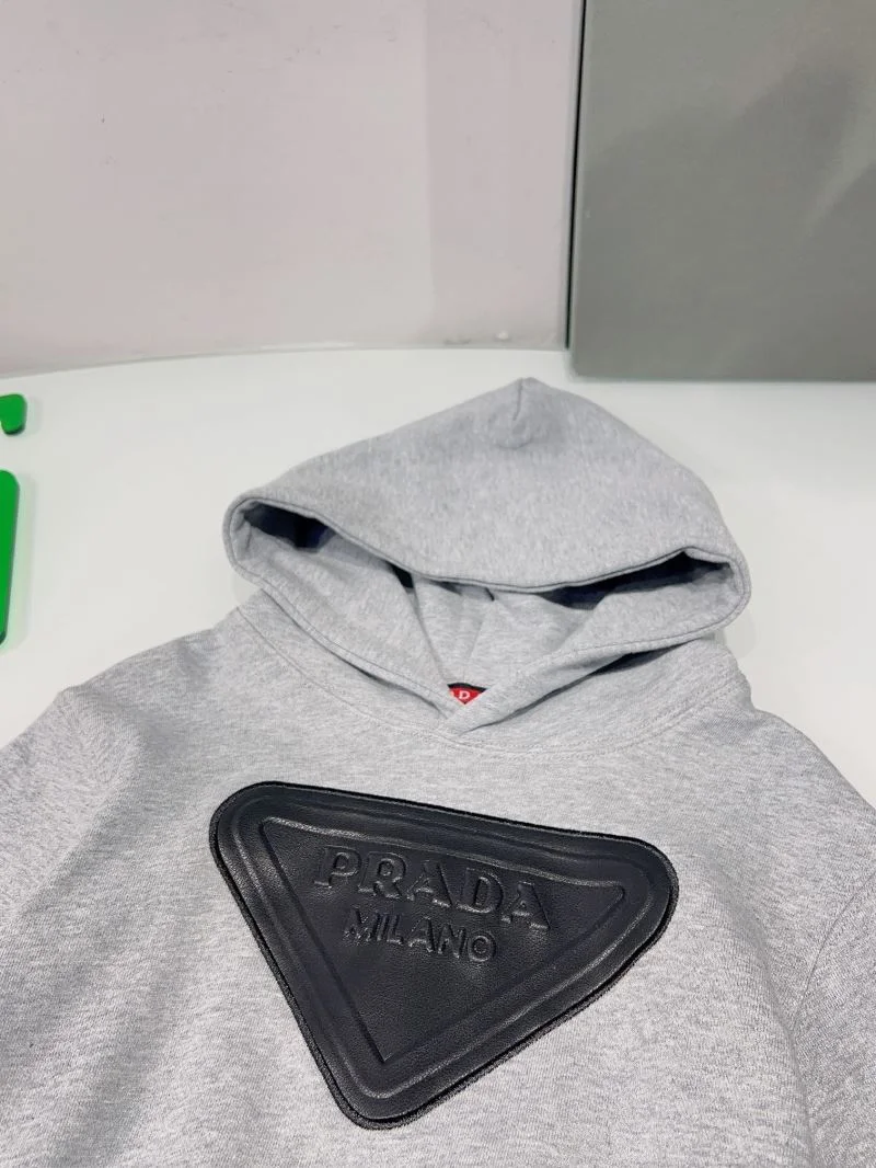 Low-cost Prada Kids