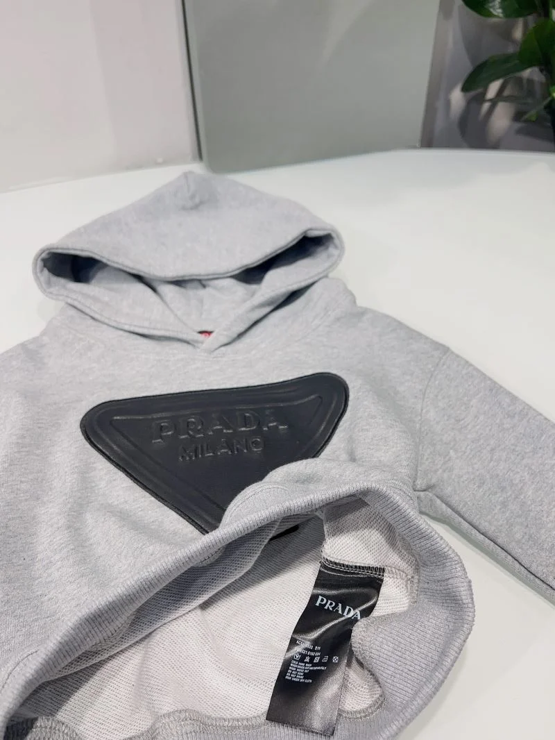 Low-cost Prada Kids