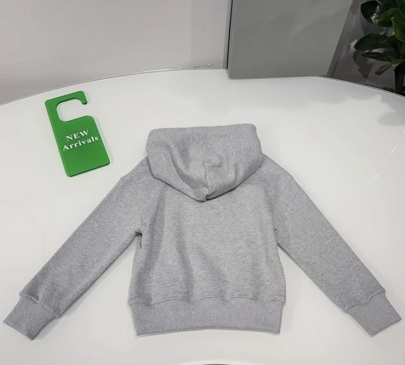 Low-cost Prada Kids