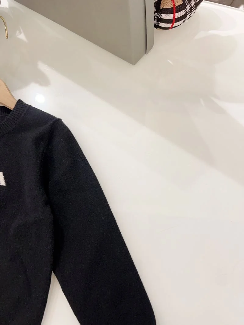 Low-cost Prada Kids