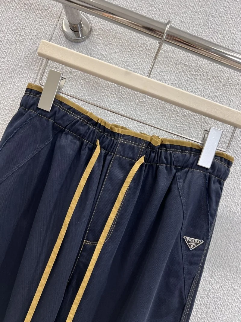 Value-priced Prada Long Pants