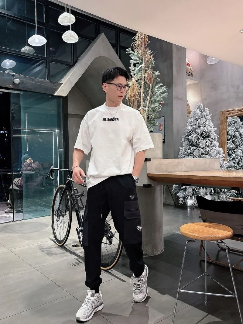Value-priced Prada Long Pants