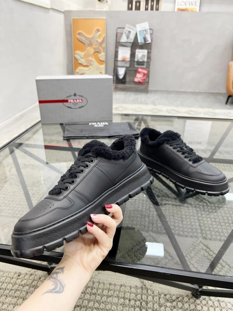 Top match Prada Low Shoes