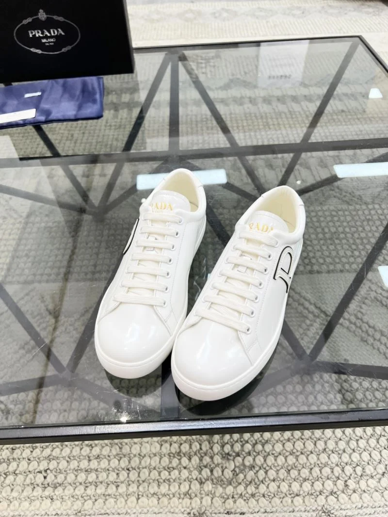Exact replica Prada Low Shoes