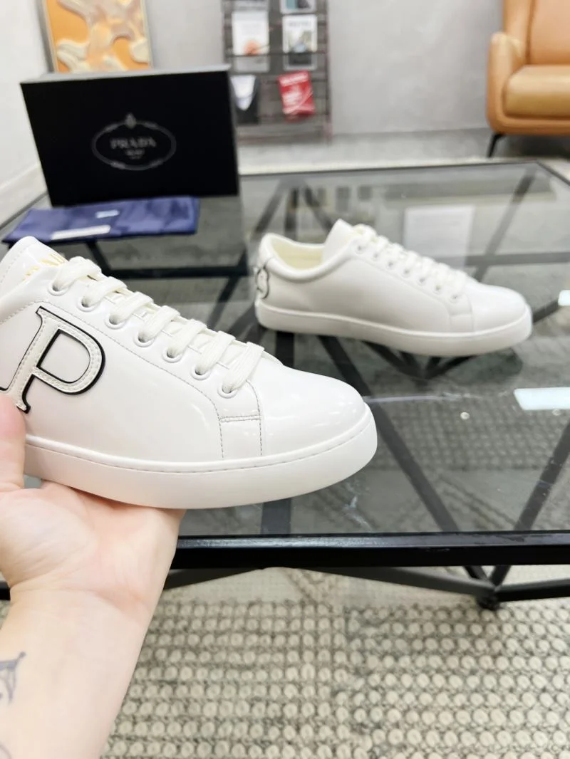 Exact replica Prada Low Shoes