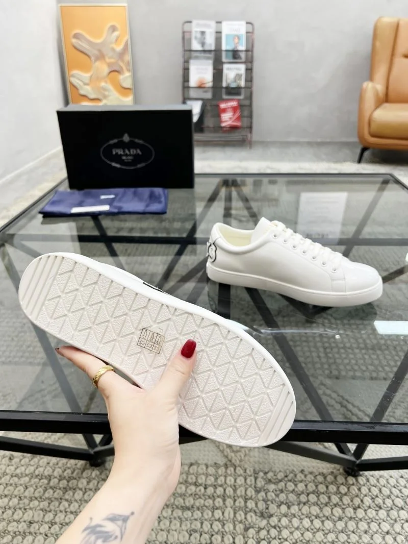 Exact replica Prada Low Shoes