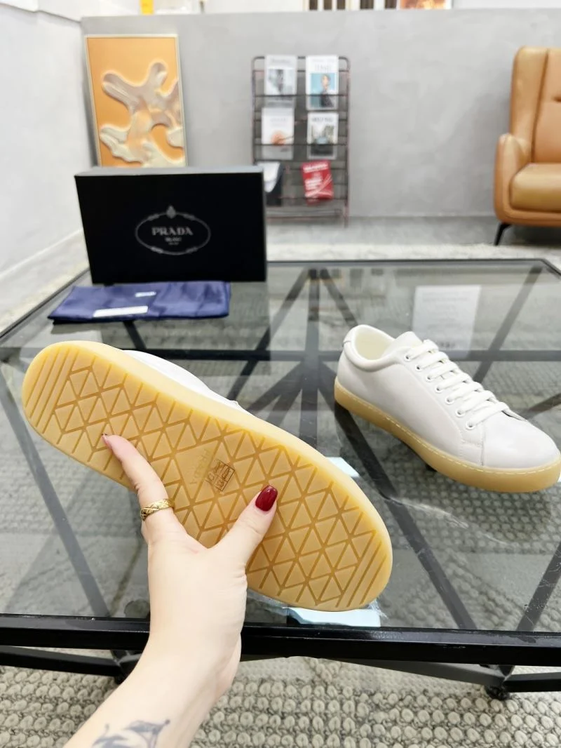 Bargain Prada Low Shoes
