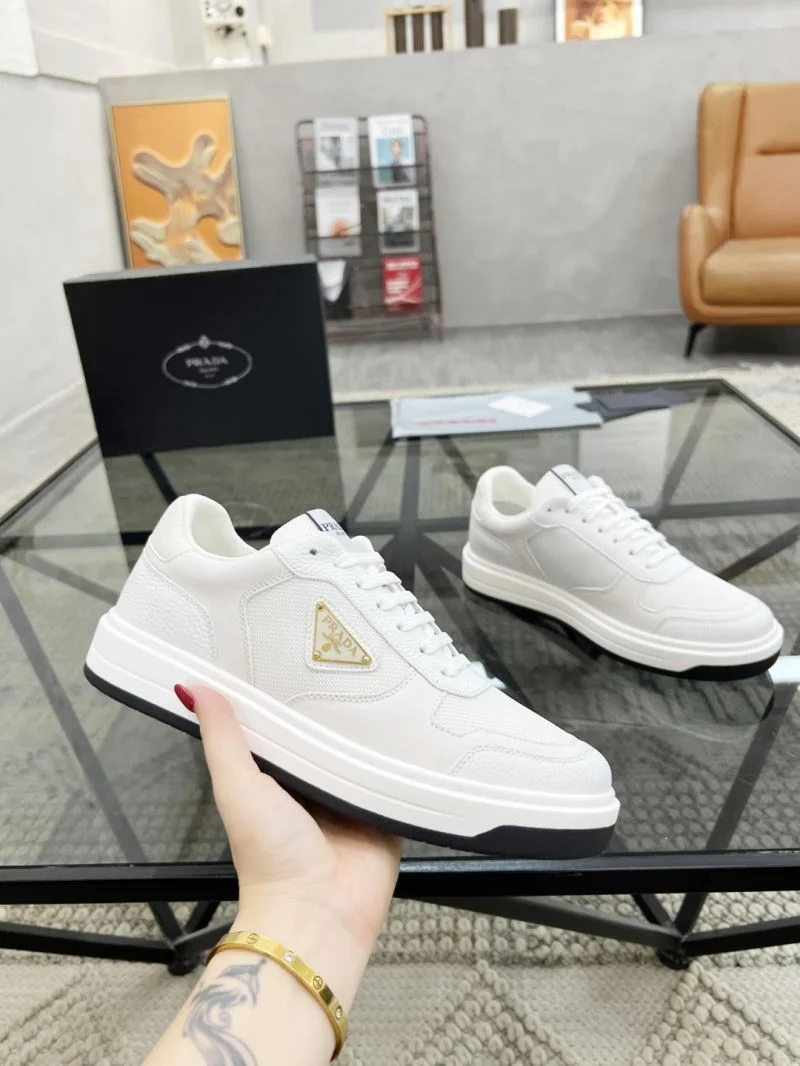 Top match Prada Low Shoes