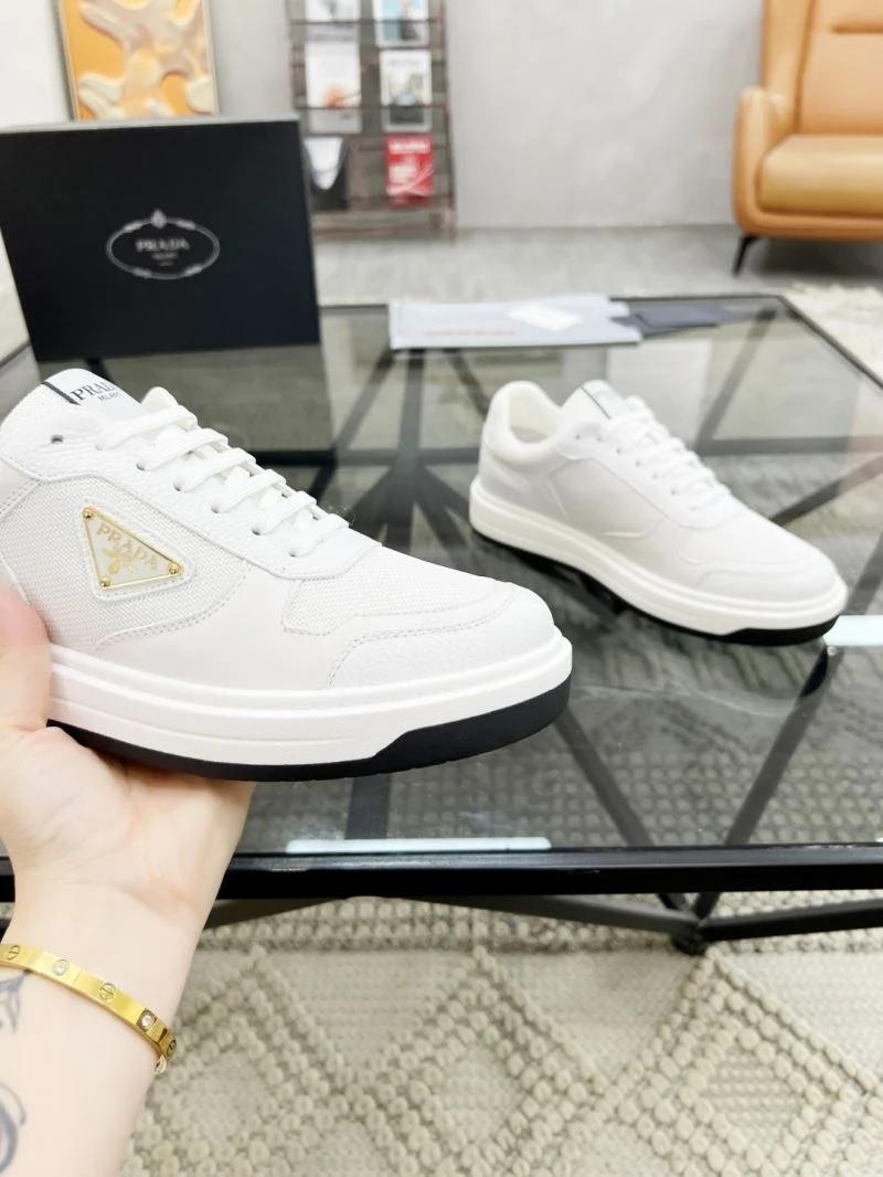 Top match Prada Low Shoes
